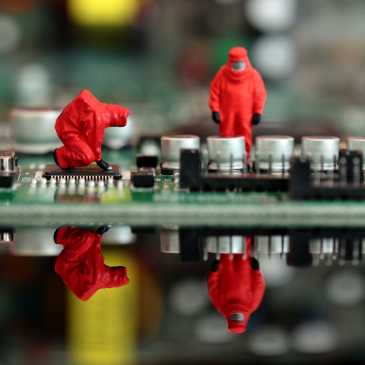 Hitting It Big with Small Things | IMI